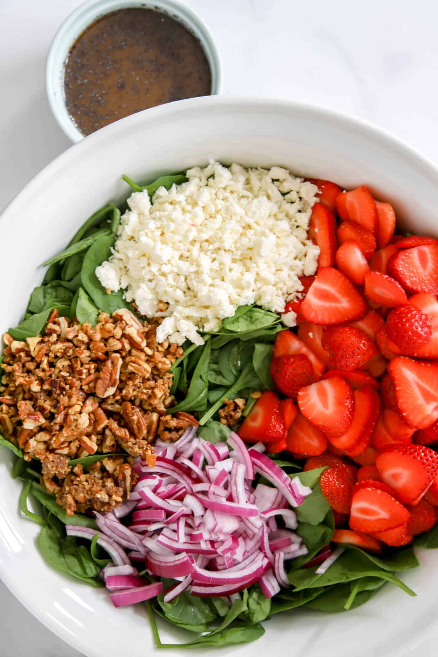 Spinach Strawberry Salad - Comfort Food at Home