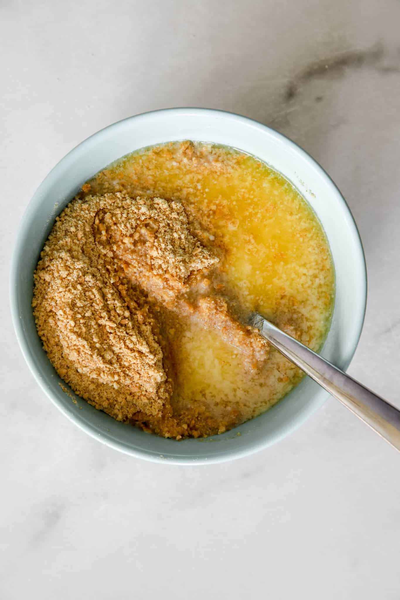 Graham Cracker Crust - Comfort Food at Home