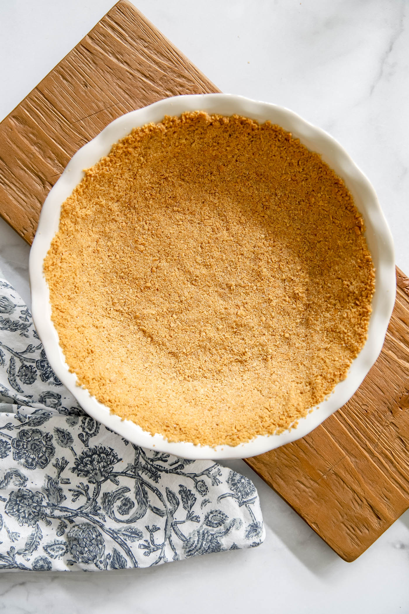 Graham Cracker Crust - Comfort Food at Home